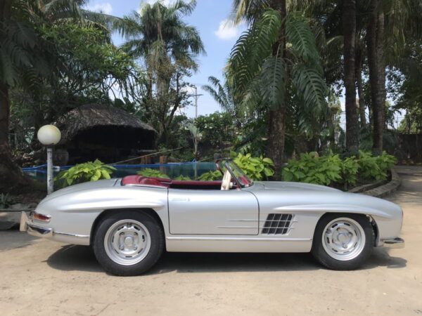 300 Silver Arrow - harringtonjunior-cars.com